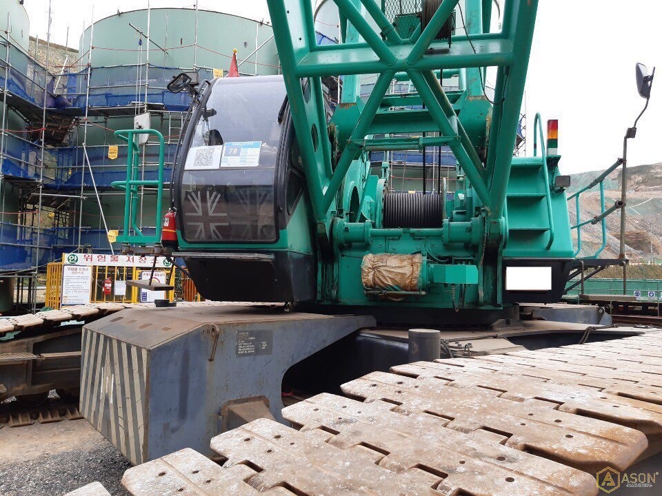 Terex-Demag CC3800-650T crawler crane